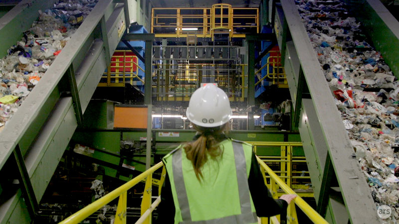 Watch Science | Ars tours the Sims Municipal Recycling facility in ...