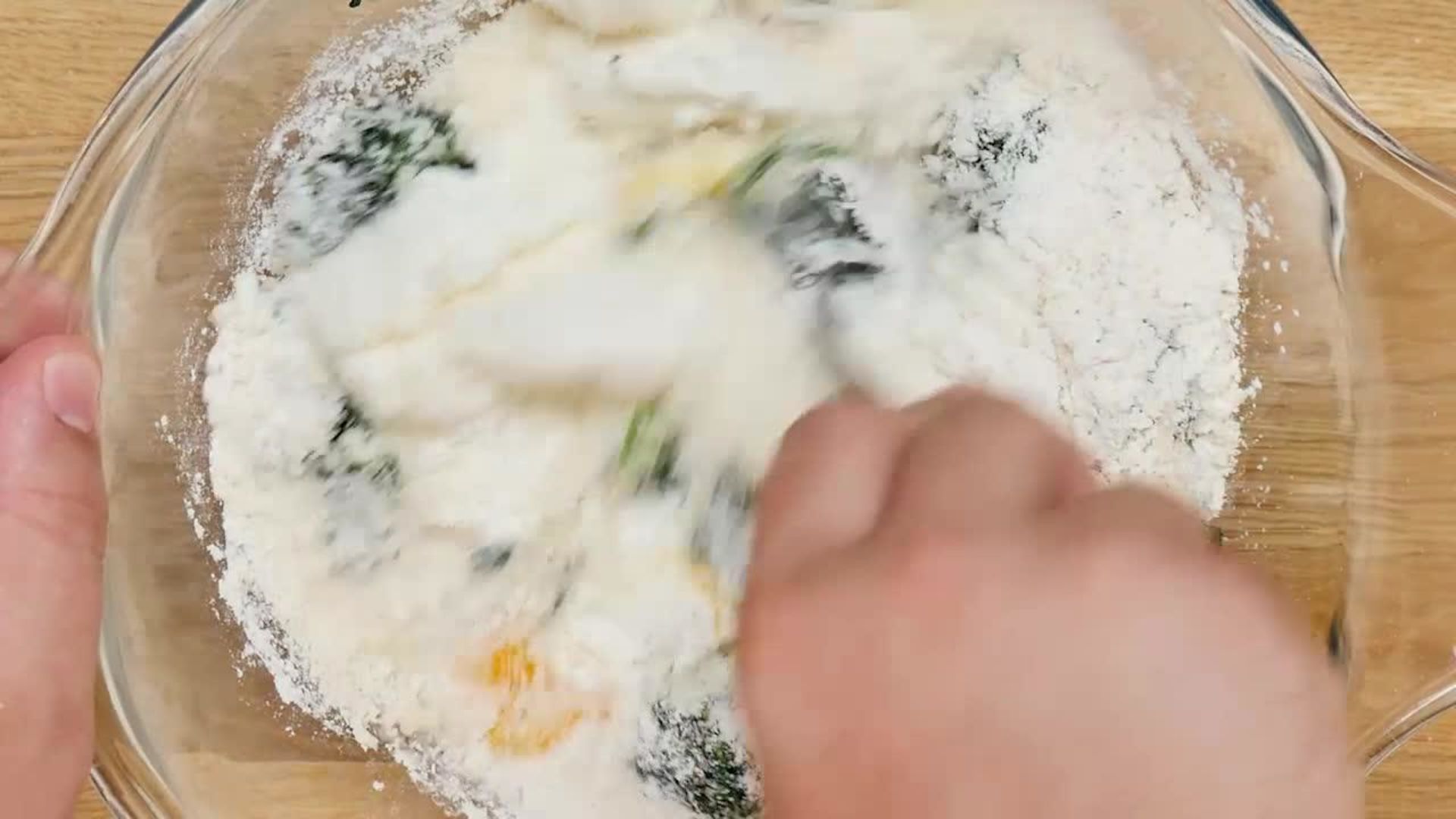 Watch Le Tecniche della Cucina: AFFOGARE IN ACQUA | La Cucina Italiana