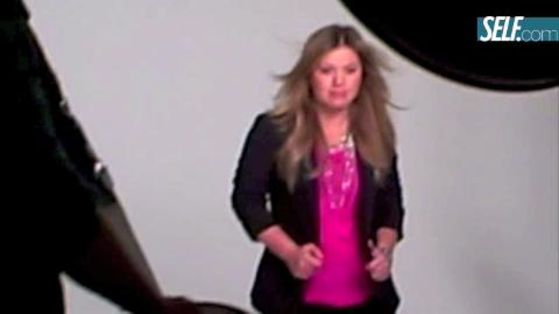 Watch Kelly Clarkson's SELF Cover Shoot | SELF Cover Shoots | SELF