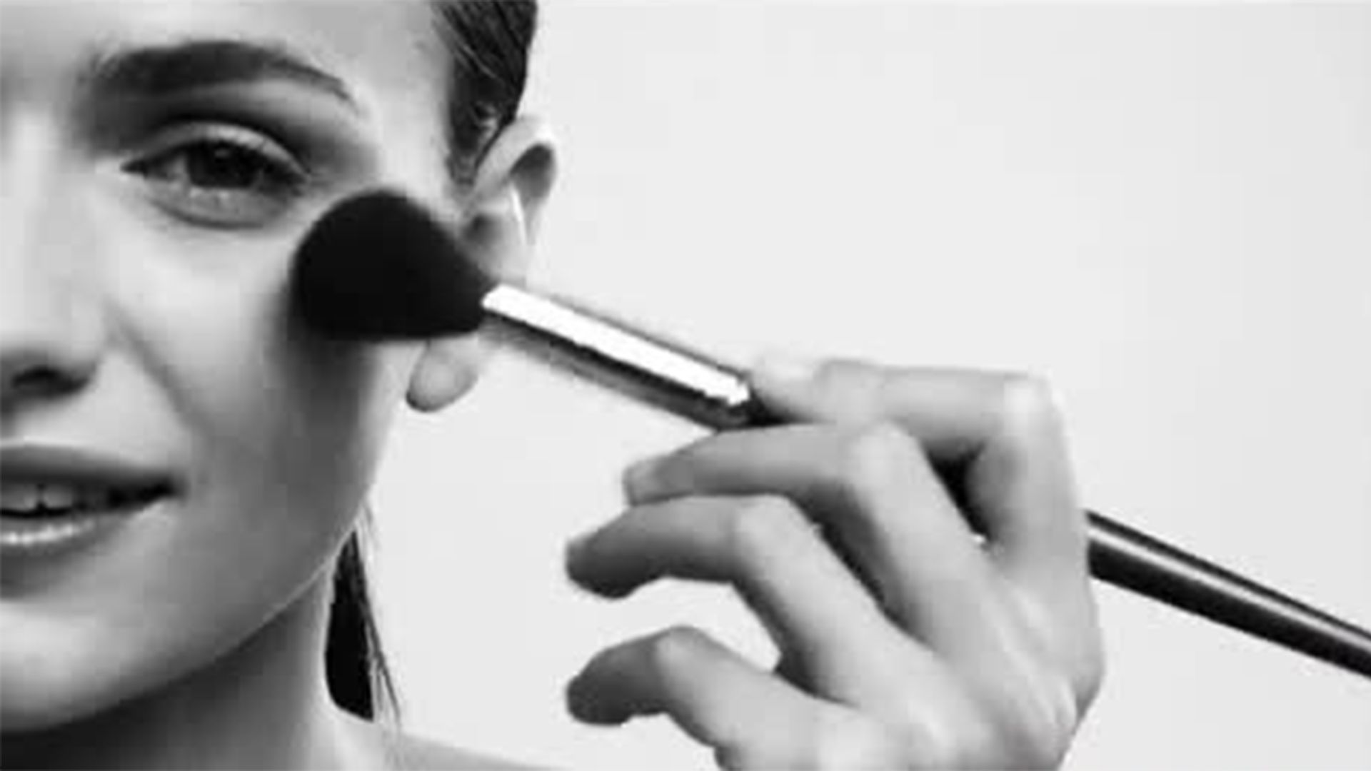 Watch Chiseled Cheeks with Blush | Beauty Tutorials | SELF