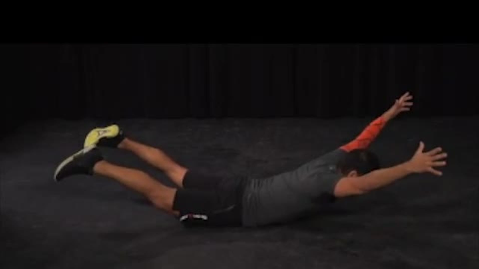 Watch Brett Hoebel's 4-Minute Ab Workout | SELF