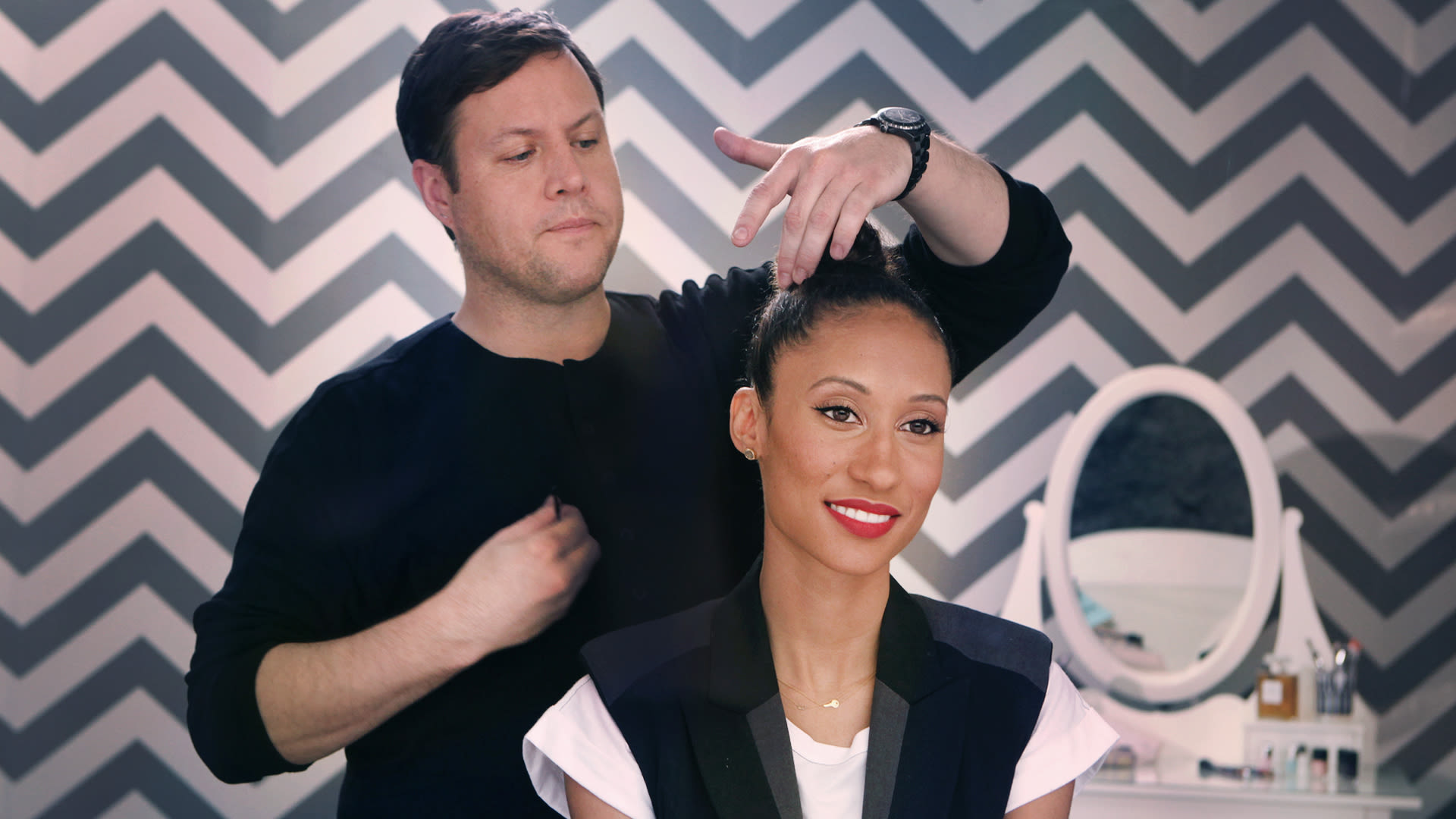 Watch The Perfect Top Knot | 3 Steps to... | Teen Vogue