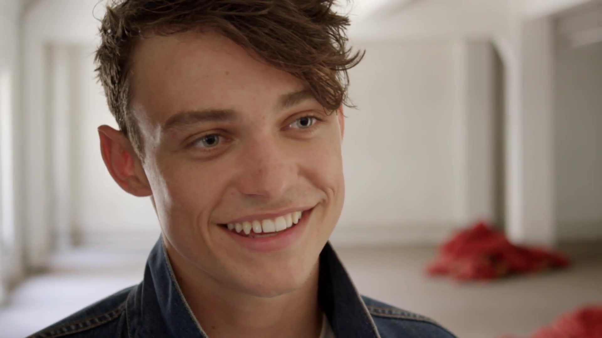 Watch Young Hollywood 2016: Thomas Doherty | Young Hollywood | Teen Vogue