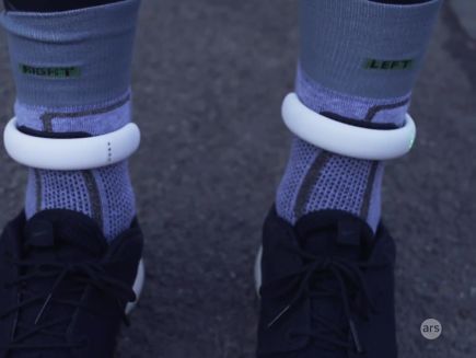 Watch Tech | Ars reviews Sensoria Fitness smart socks and smart bra ...