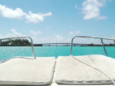 Watch City Guides | A Day in Bermuda | Condé Nast Traveler Video | CNE