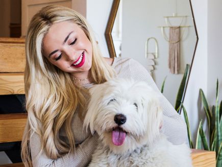 Watch Disney Star Peyton List Shows Off Her First Ever Home ...