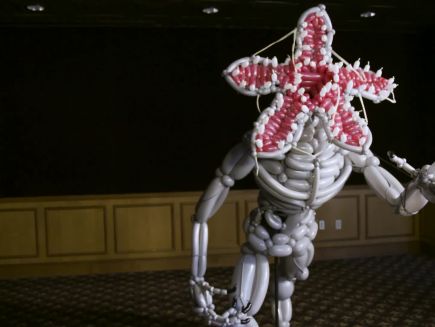 Watch Obsessed | How This Guy Builds Record-Breaking Balloon Sculptures ...