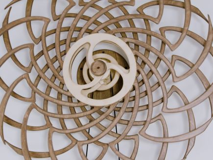 Watch Obsessed | How This Guy Builds Mesmerizing Kinetic Sculptures ...