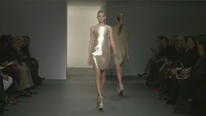Watch Calvin Klein Collection Fall 2011 | Vogue Video | CNE | Vogue.com