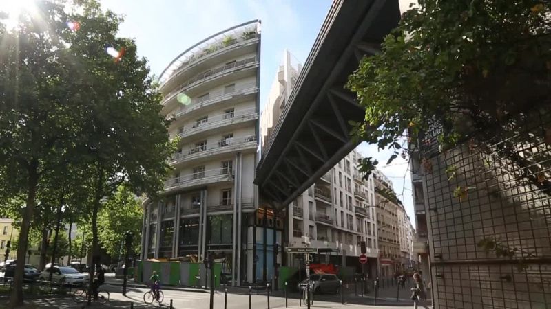 Watch The World's First Elevated Park: Promenade Plantée | Condé Nast ...
