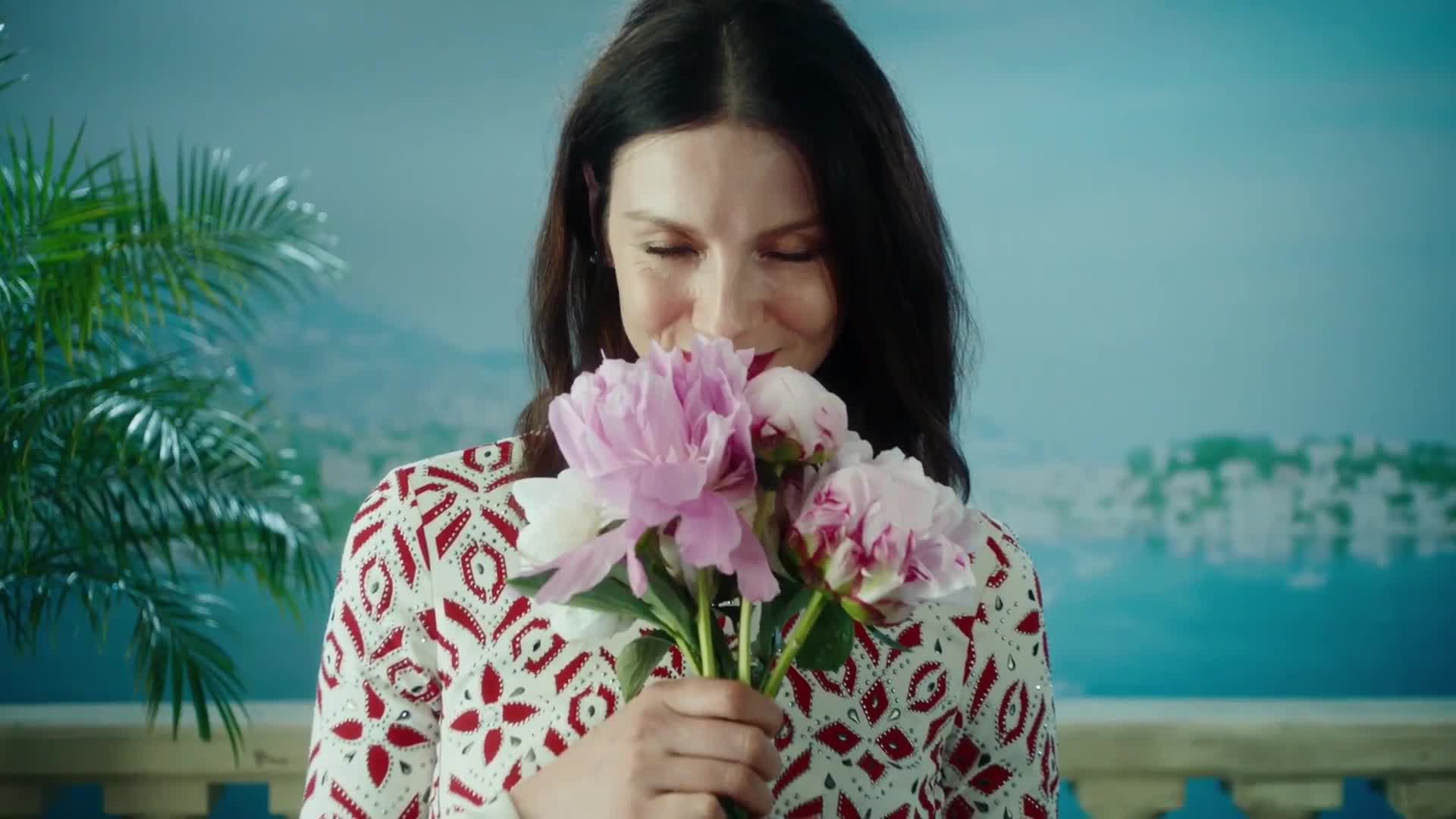 Watch Watch Vanity Fair and Instagram's Cannes Portrait Studio Come to ...