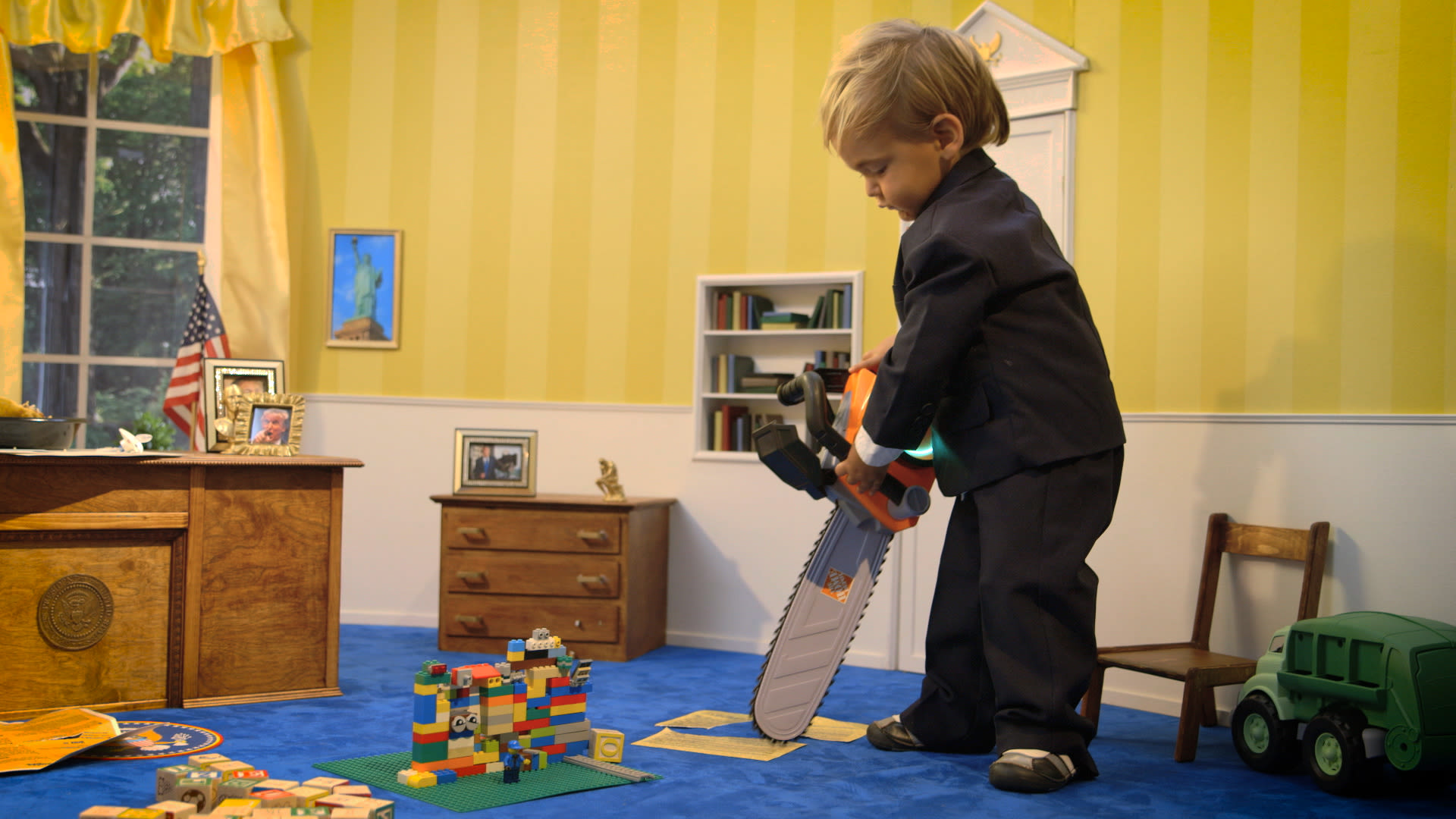 Watch Toddler Trump Trashes the Oval Office | Vanity Fair