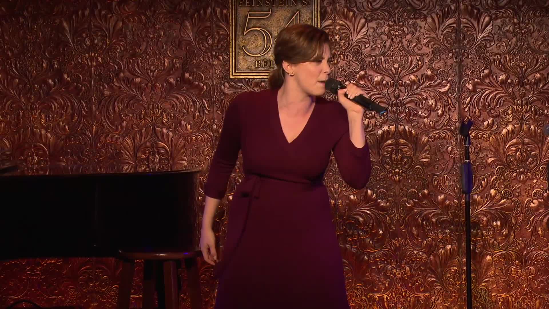 Watch Rachel Bloom Rocks Out to Crazy Ex-Girlfriend’s “I'm a Good ...
