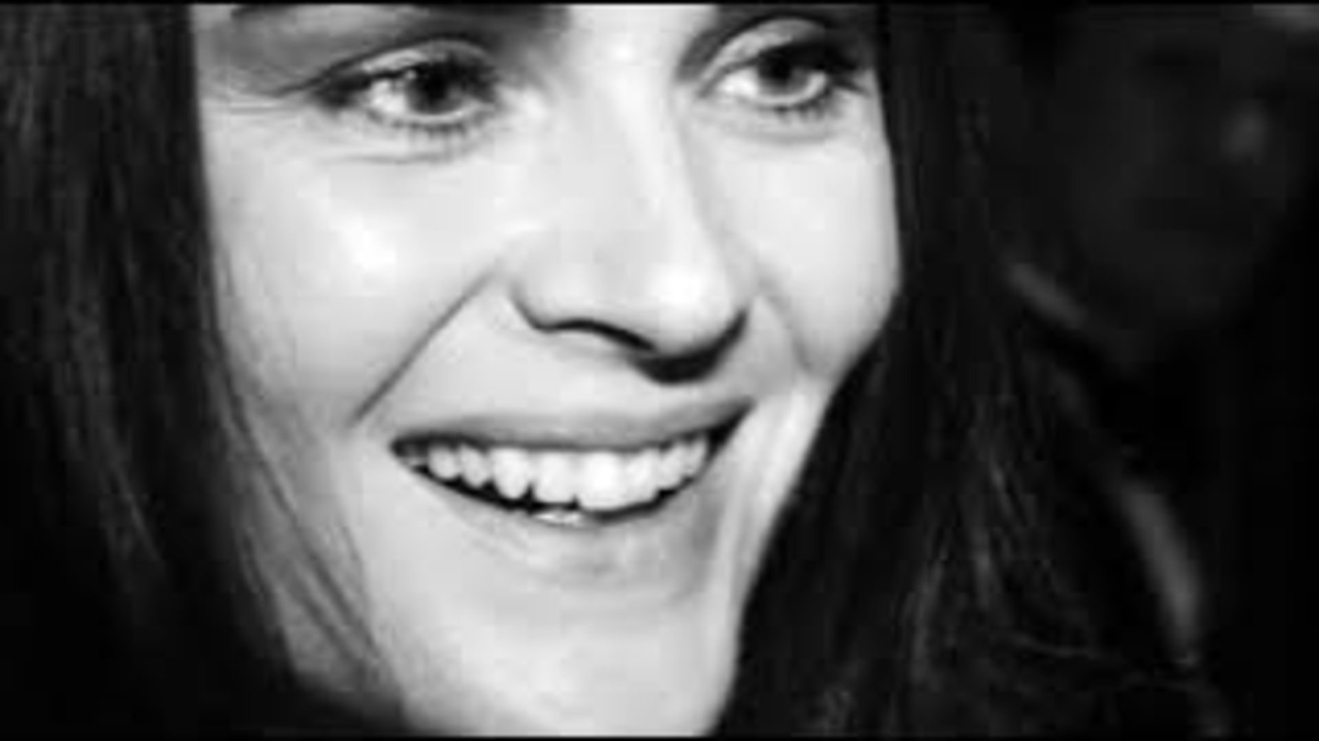 Watch Mademoiselle Agnès interviewe Anouck Lepere | VANITY FAIR FRANCE ...