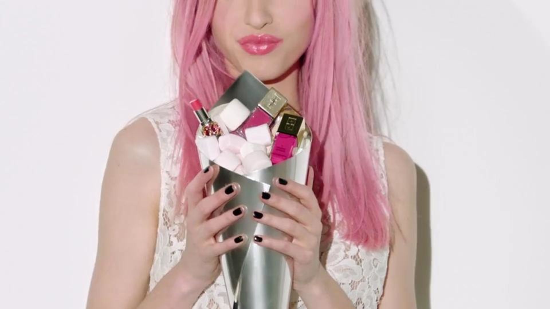 Watch VOLUPTE TINT IN BALM TEMPT ME PINK | Vanity Fair Italia