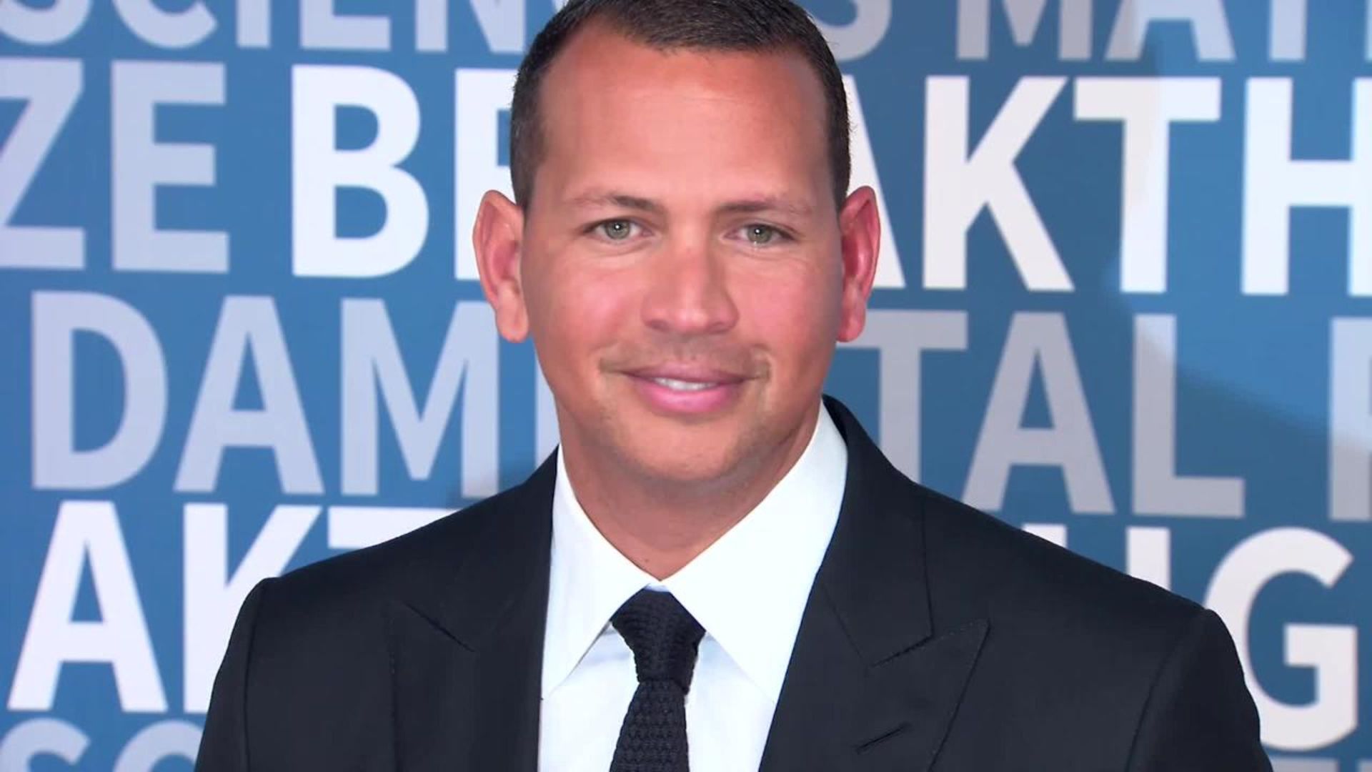 Watch Un nuovo amore per J Lo | Vanity Fair Italia