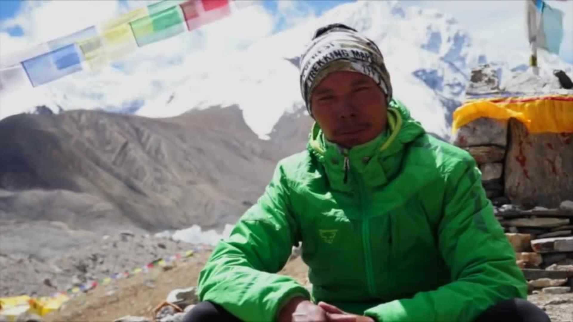 Watch Ramponi, sci e mtb a 8000 metri | Vanity Fair Italia