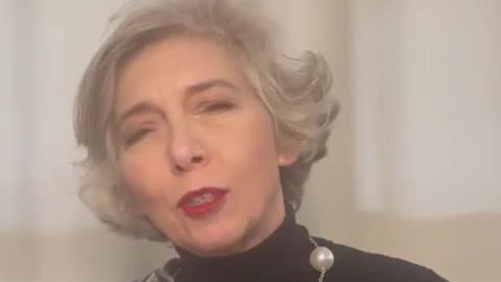 Watch Irene Pivetti, com'è la sua giornata oggi? | Vanity Fair Italia