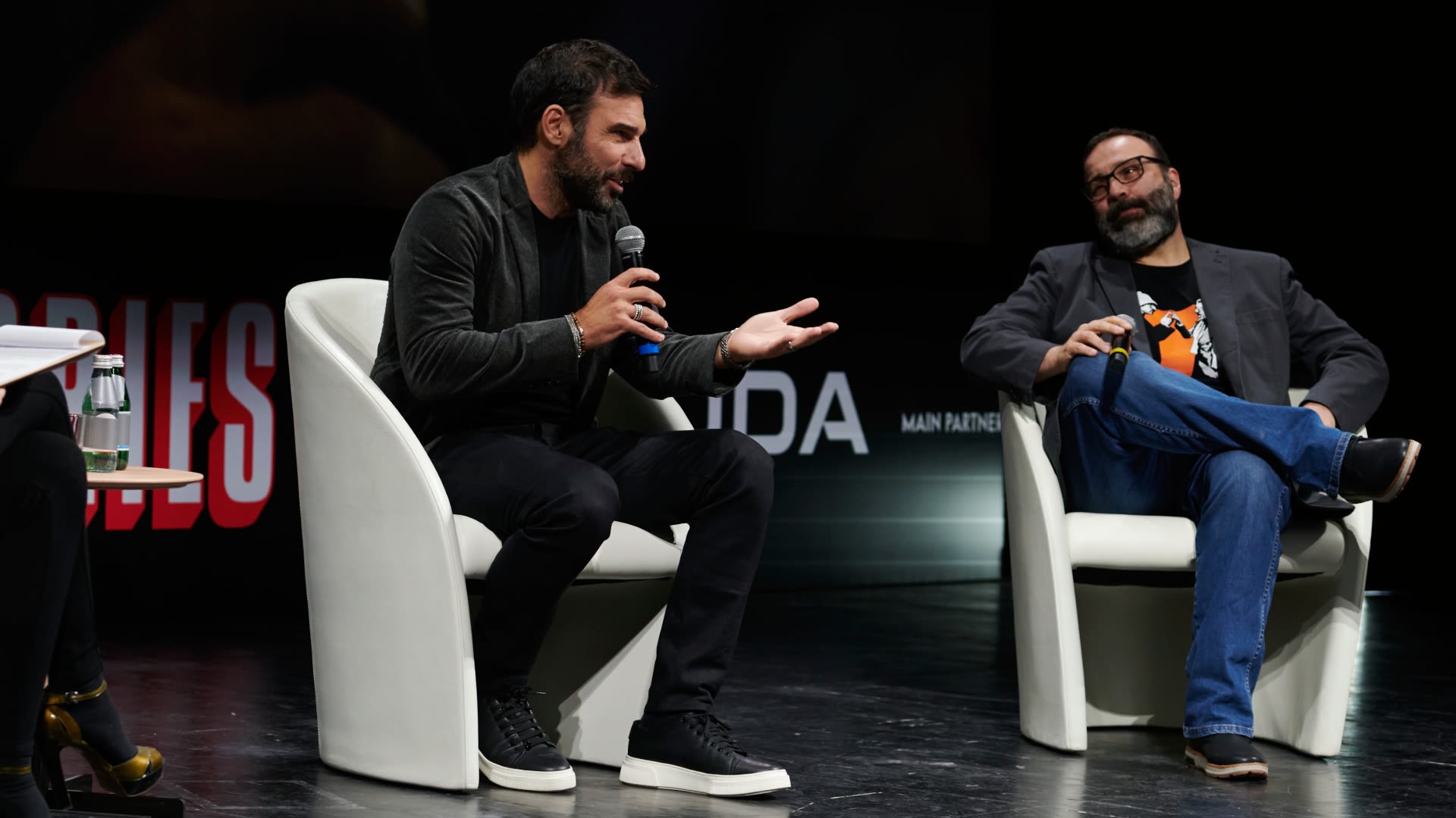 Watch Vanity Fair Stories 2022, il talk di Edoardo Leo e Massimilano ...