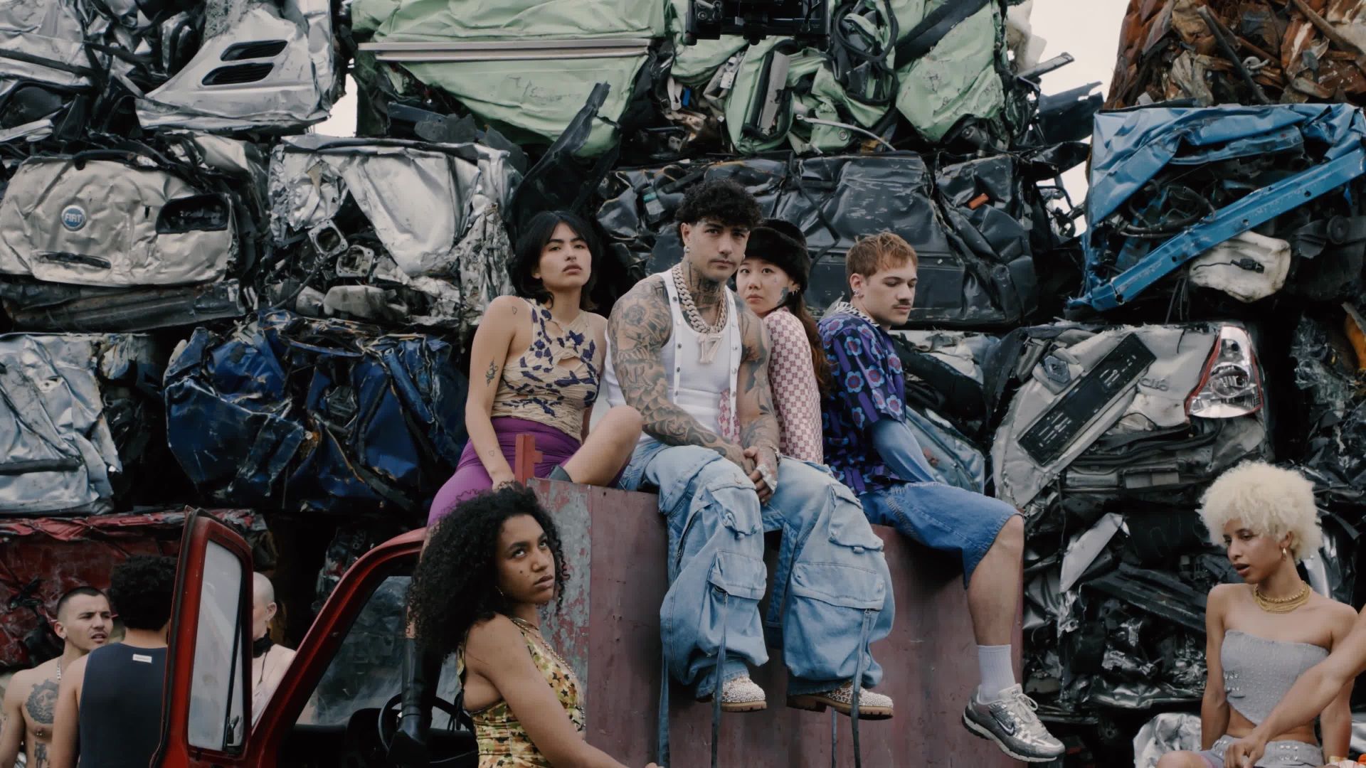 Watch «Sesso e Samba», il backstage del nuovo singolo di Tony Effe e ...