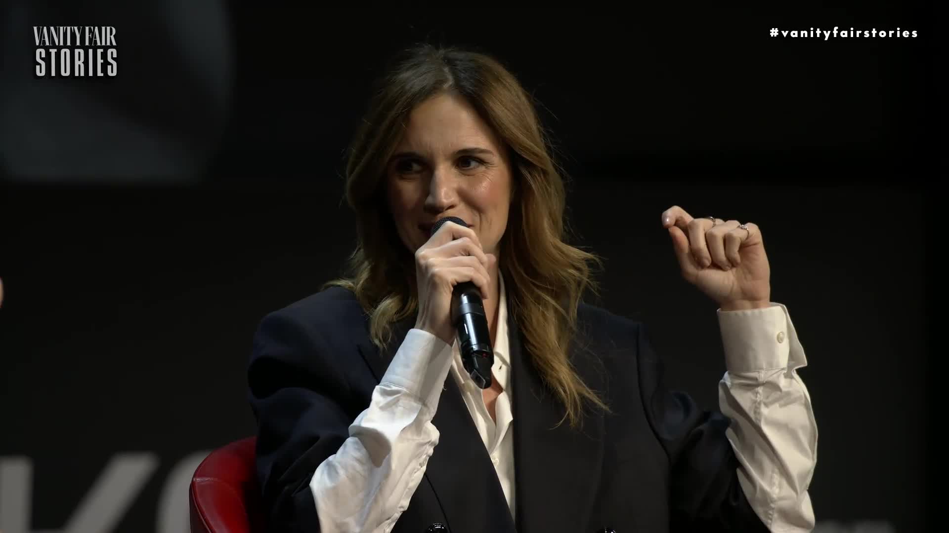 Watch È Emanuela Fanelli o Luana Pericoli di Call My Agent quella sul ...