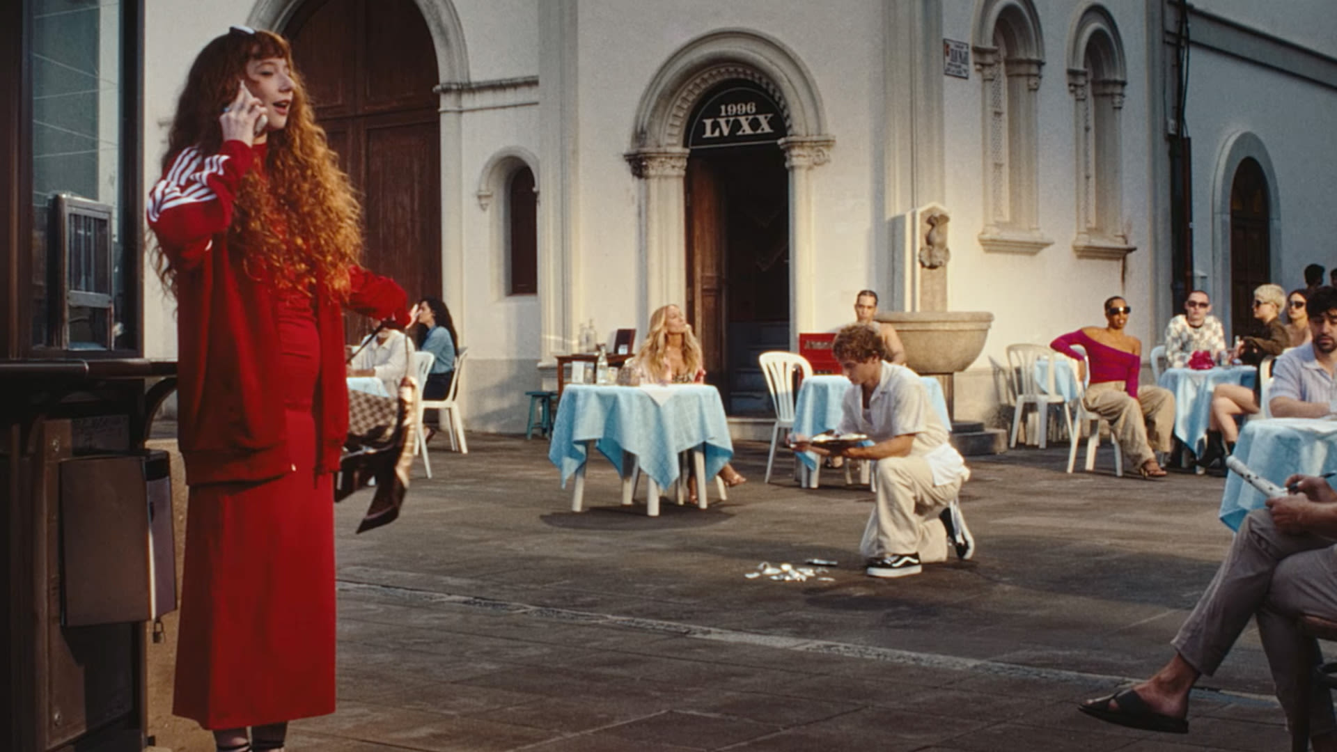 Watch La nuova campagna di Zalando con Sarah Jessica Parker | Vanity ...