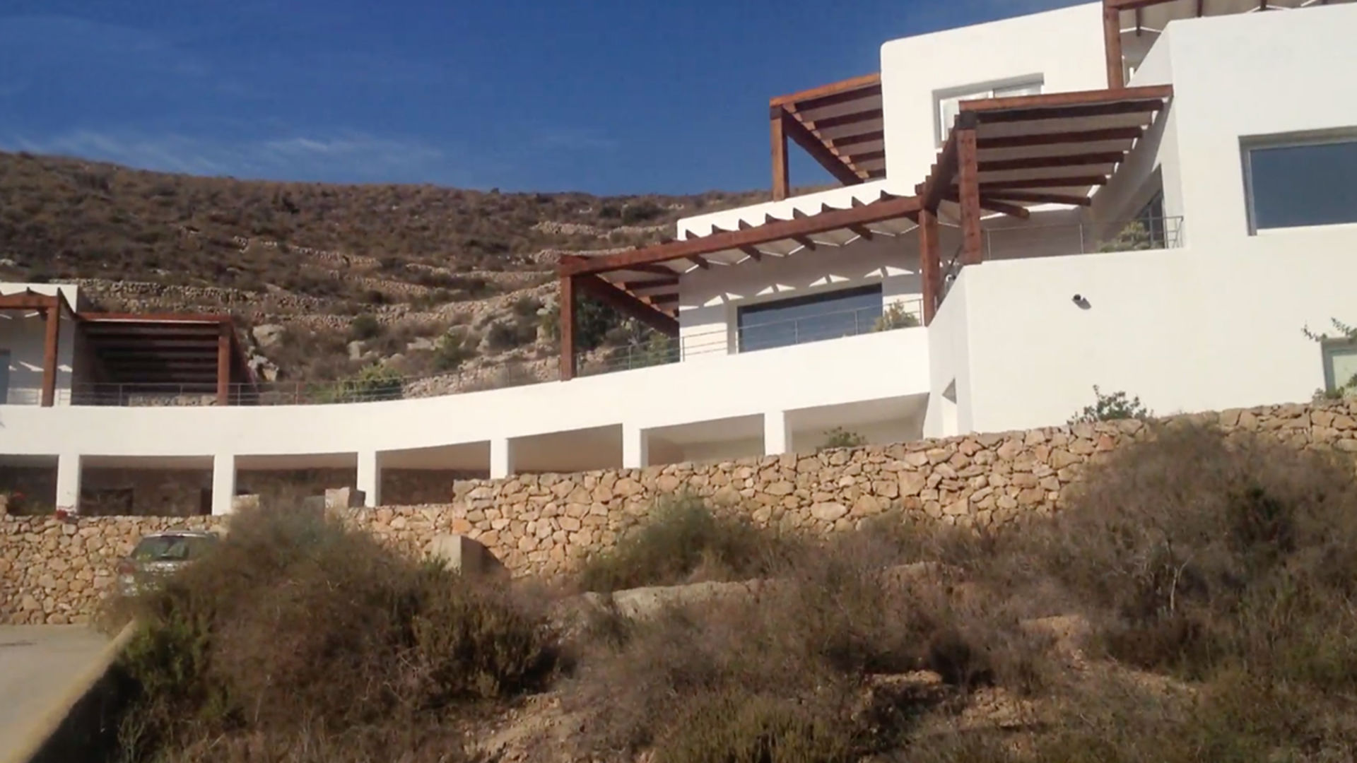 Watch Así es la casa de veraneo de Felipe VI y doña Letizia | Vanity Fair