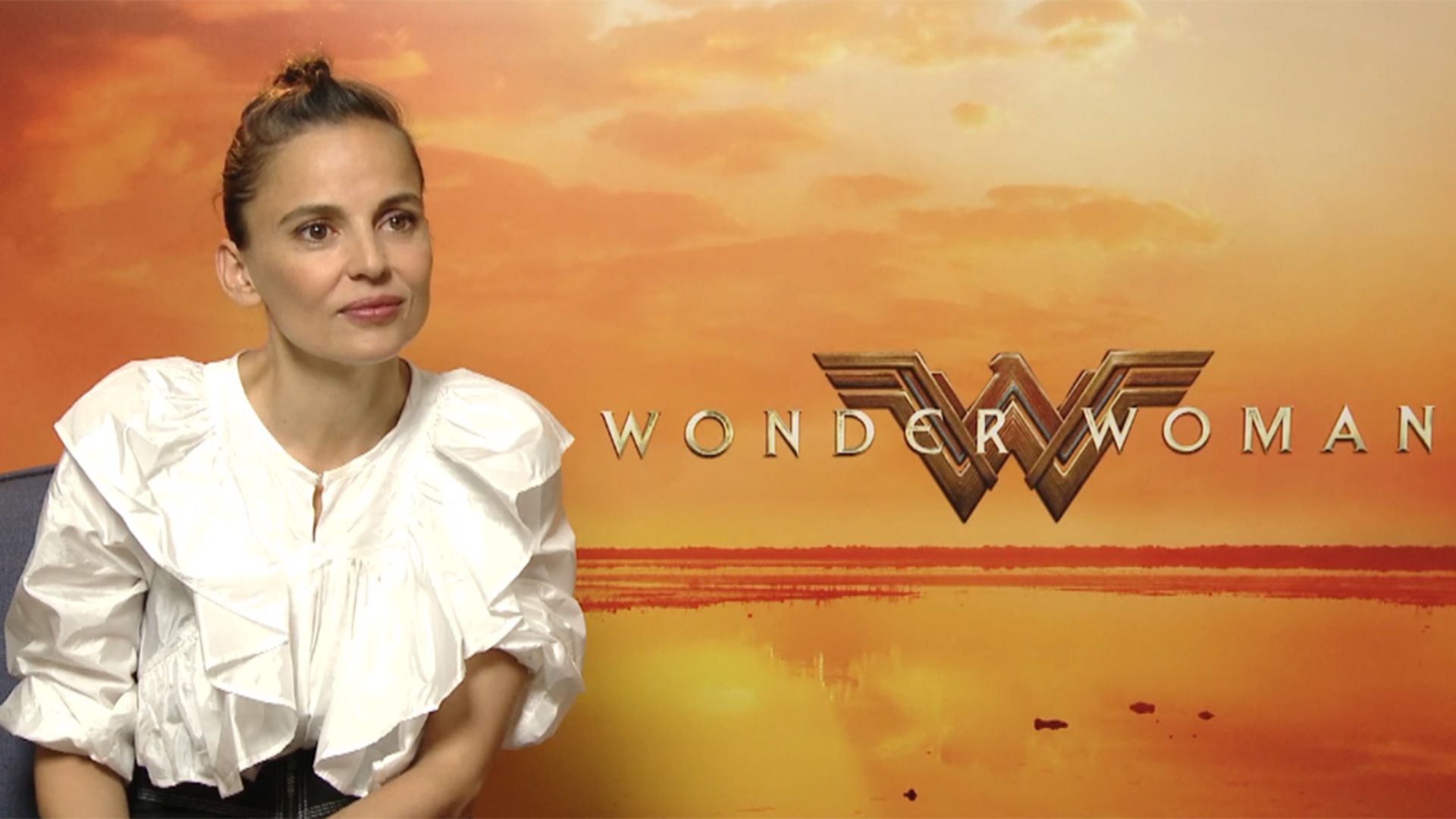 Watch 5 preguntas a quemarropa a Elena Anaya, protagonista de 'Wonder ...