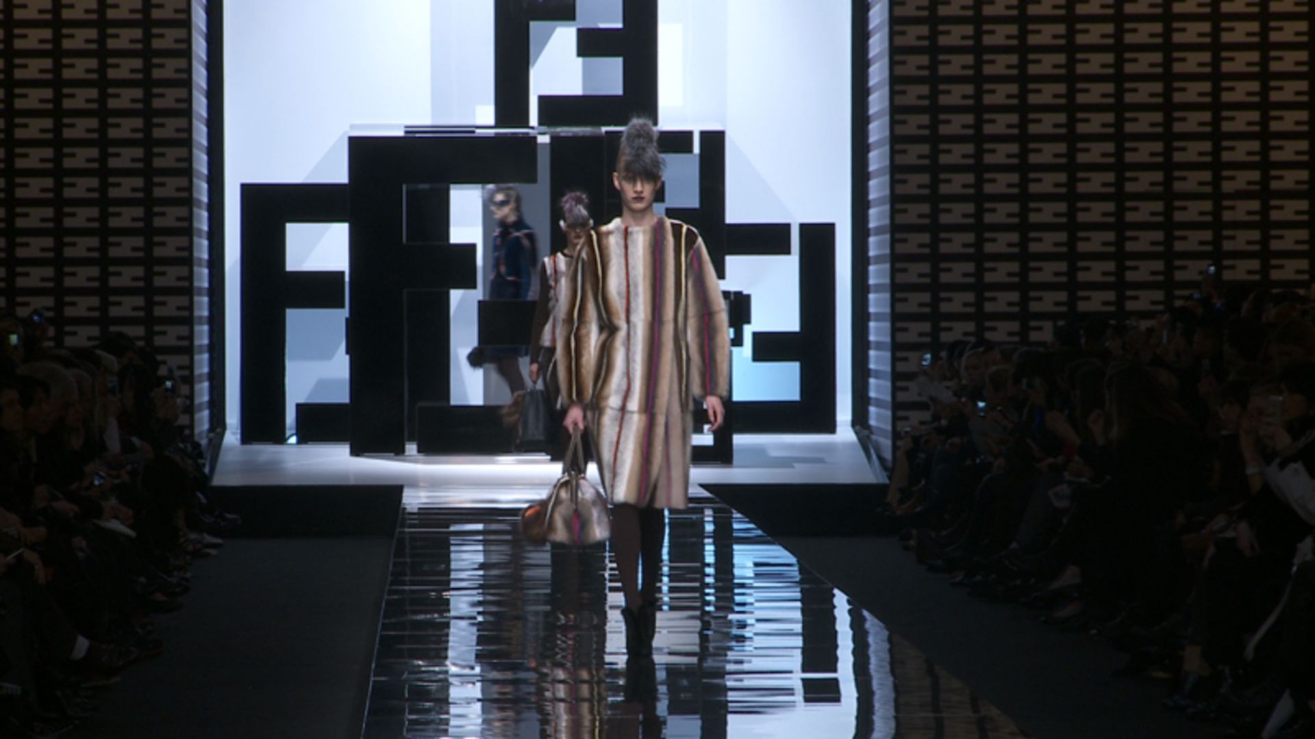 Watch Fendi Fall 2013 | Vogue