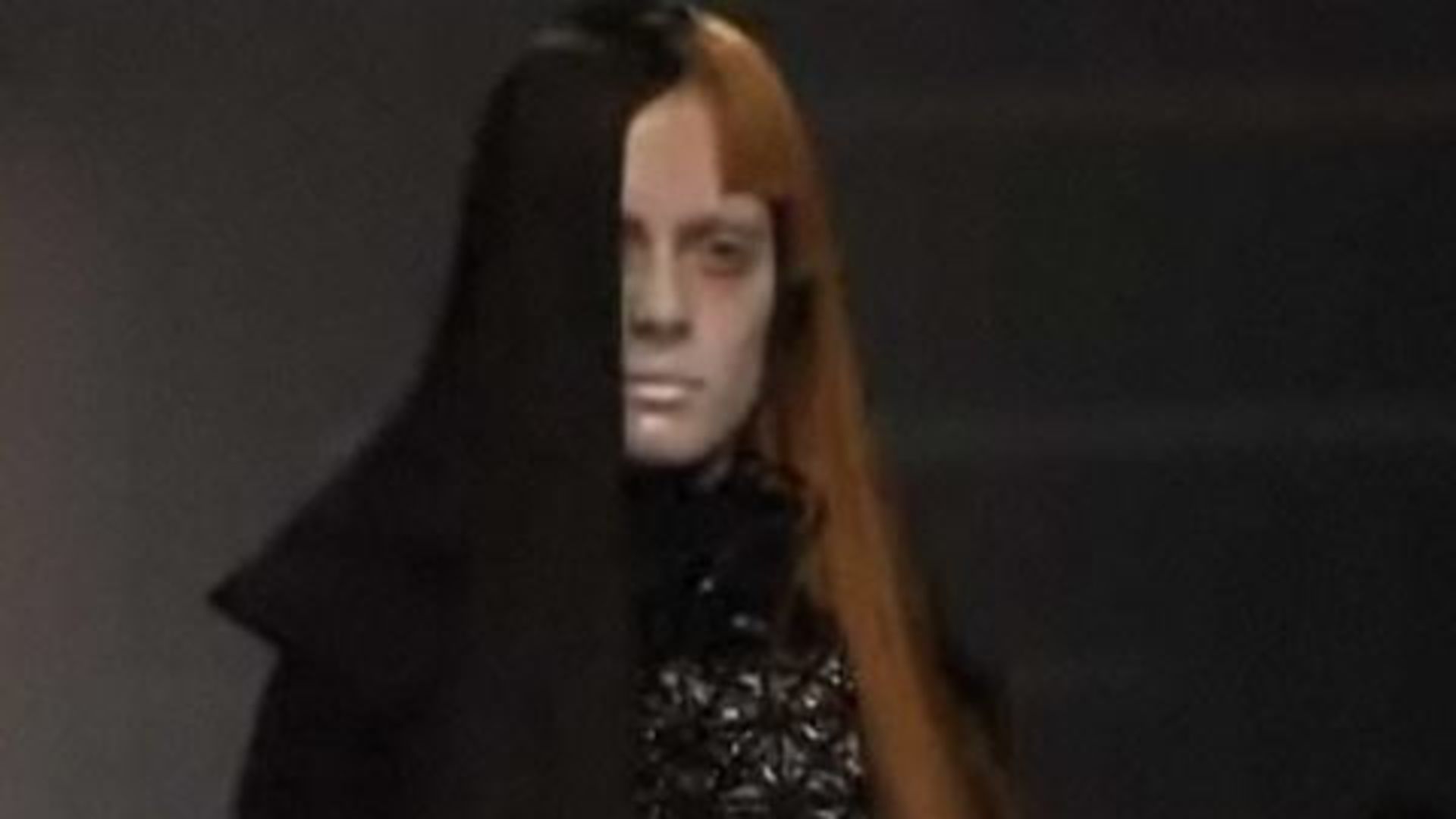 Watch Gareth Pugh: Fall 2007 Ready-to-Wear | Style.com Fashion Shows ...