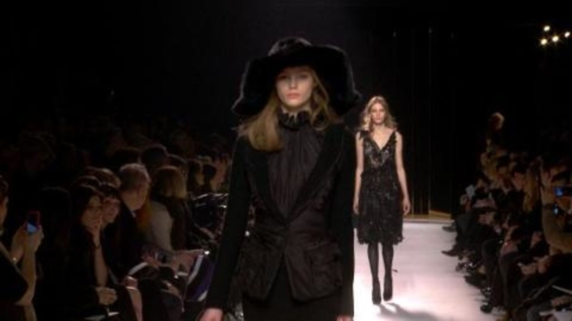 Watch Nina Ricci: Fall 2011 Ready-to-Wear | Style.com Fashion Shows | Vogue