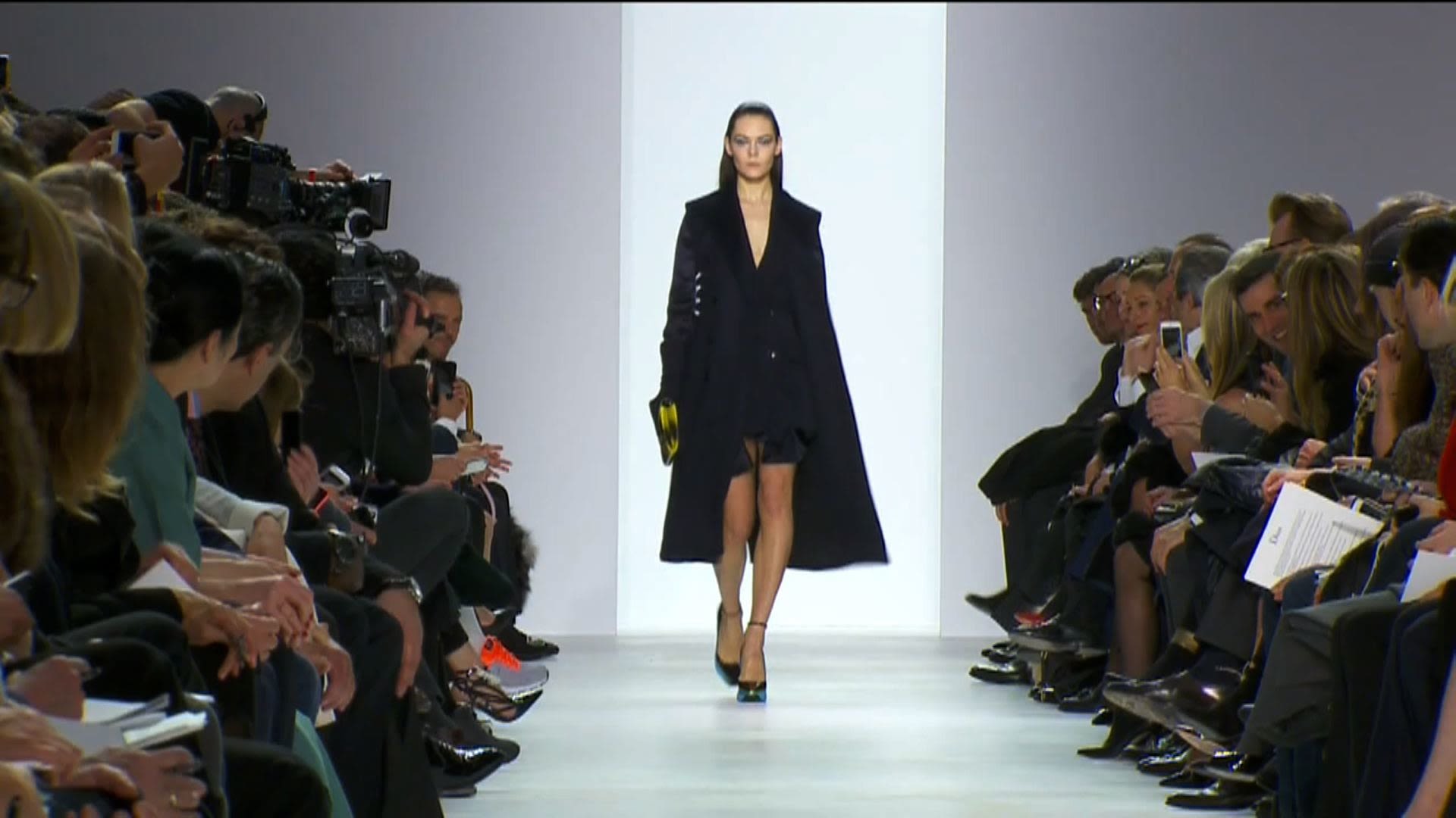 Watch Christian Dior Fall 2014 Ready-to-Wear | Style.com Fashion Shows ...