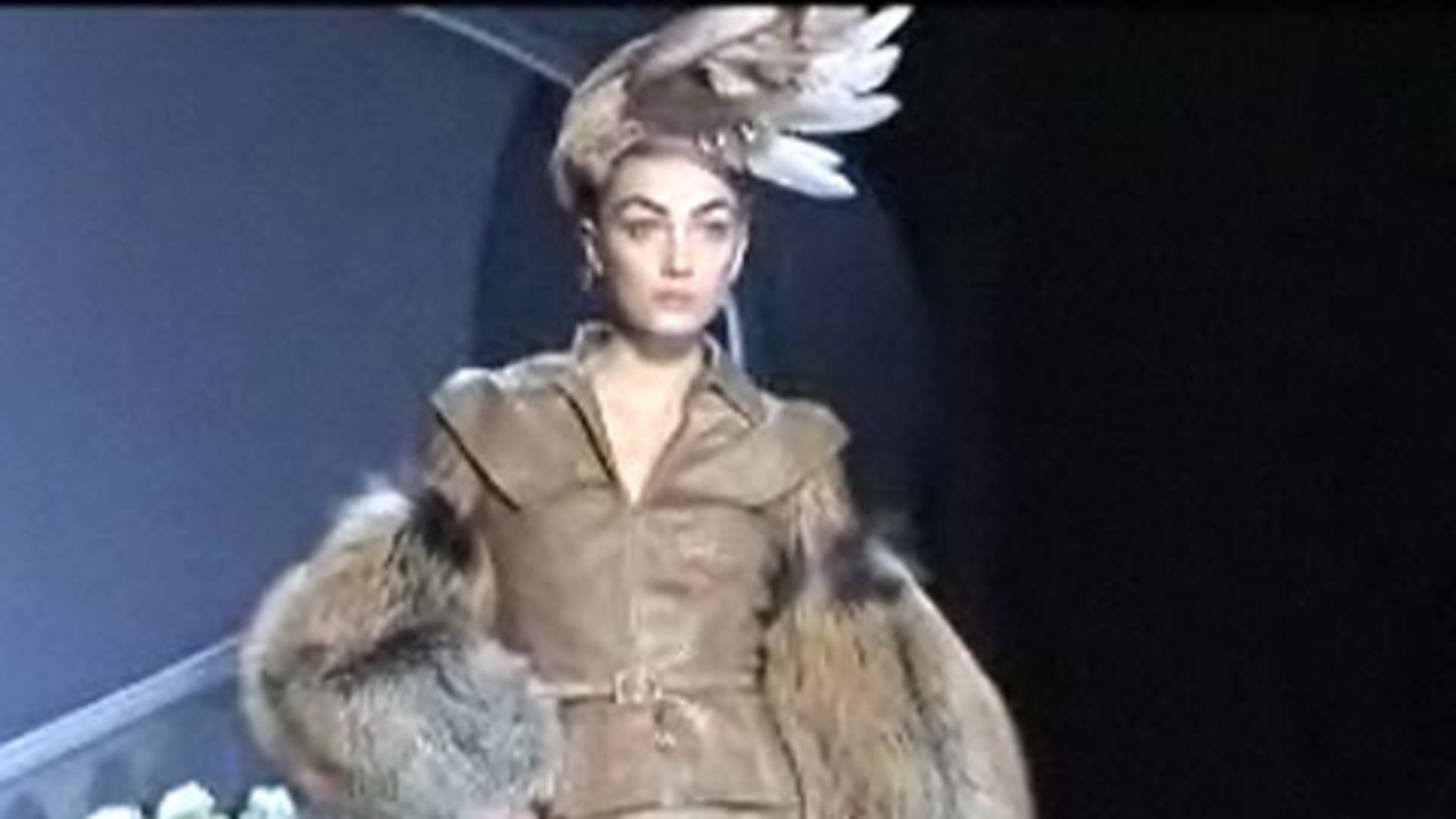 Watch Christian Dior: Fall 2007 Ready-to-Wear | Style.com Fashion Shows ...