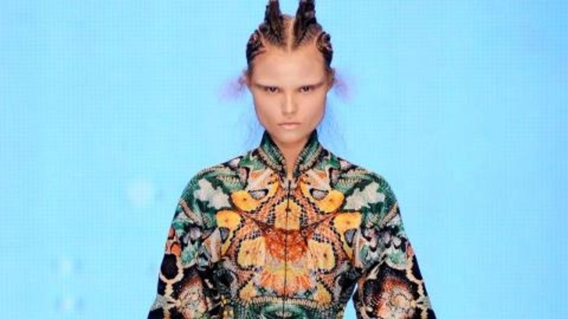 Watch Alexander Mcqueen Spring 2010 Ready To Wear Style Fashion