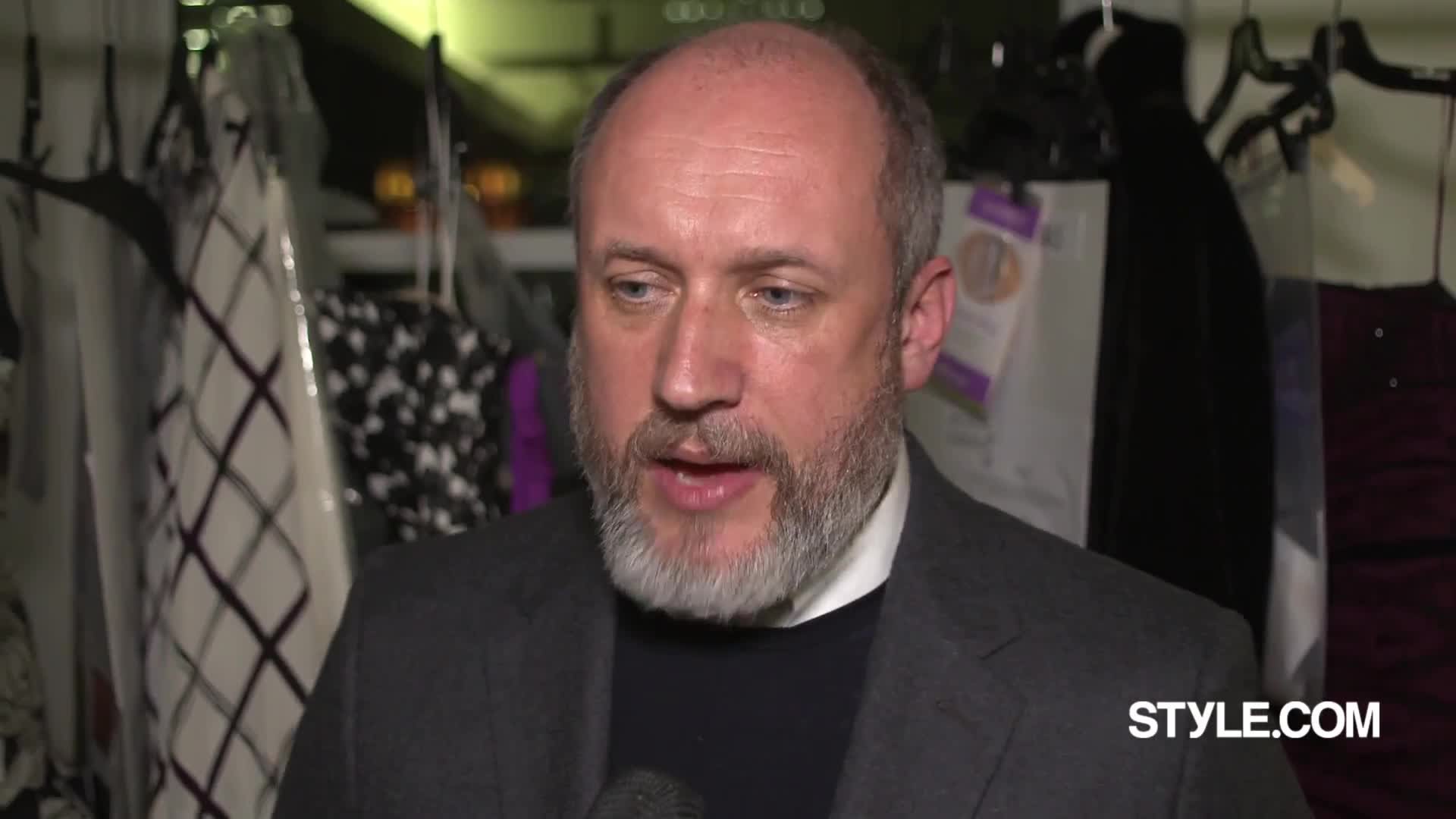 Watch Exclusive: Peter Copping on His Debut Collection at Oscar de la ...