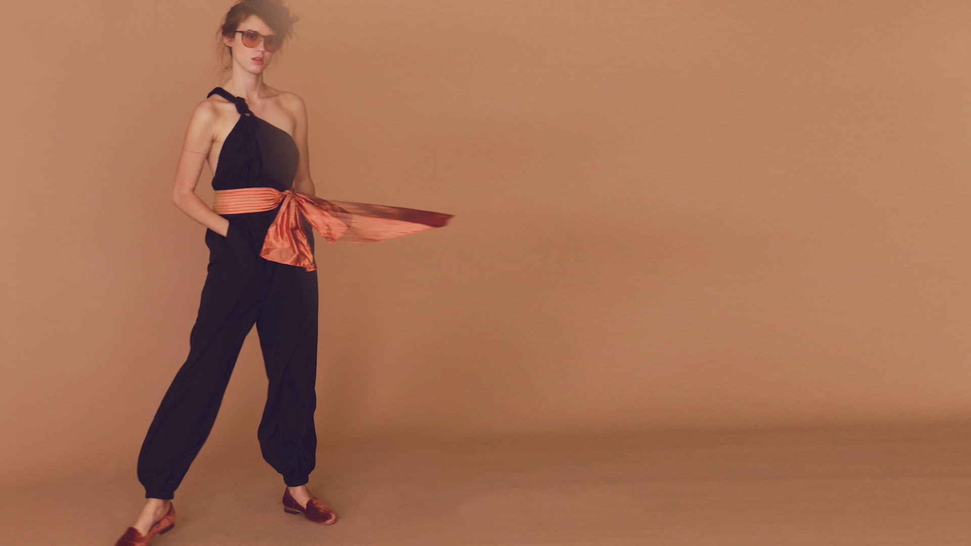 Watch Electric Feathers: Spring 2016 Video Fashion Week | Video Fashion ...