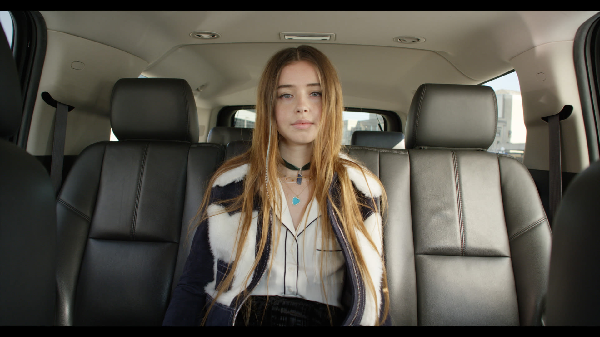 Watch Flo Morrissey Debuts a New Video for “Pages of Gold” | Vogue ...