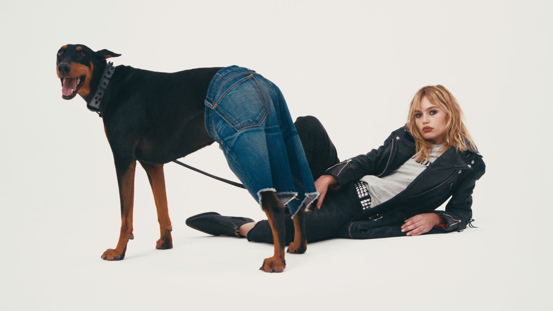 Watch 22 Denim Looks You Need Now On Set With Vogue Vogue