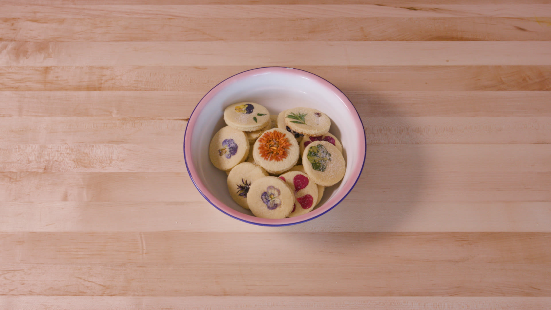 Watch Chef Lori Stern Uses Fresh Flowers to Bake the Prettiest Cookies ...