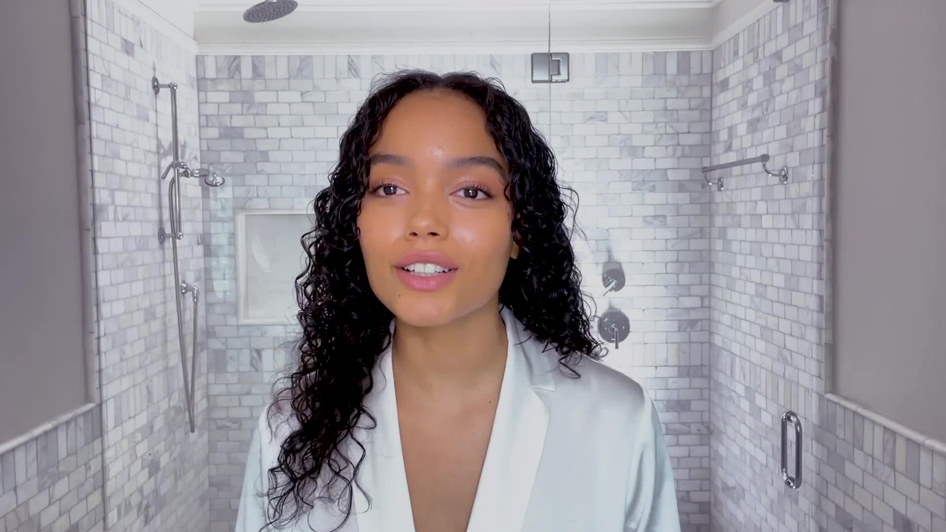 Watch Gossip Girl’s Whitney Peak on Air-Dried Curls and Flawless Brows ...