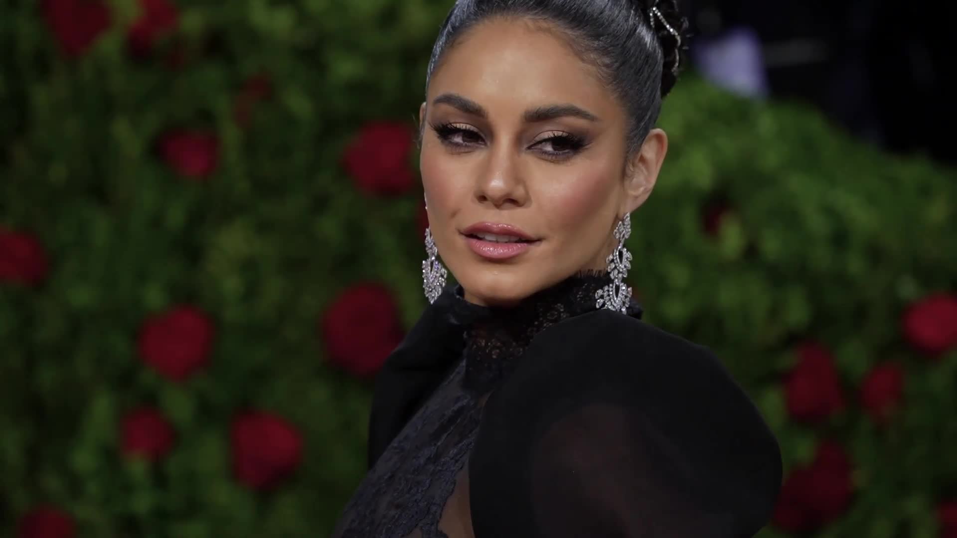 Watch Get Ready With Vanessa Hudgens to Host the Met Red Carpet ...