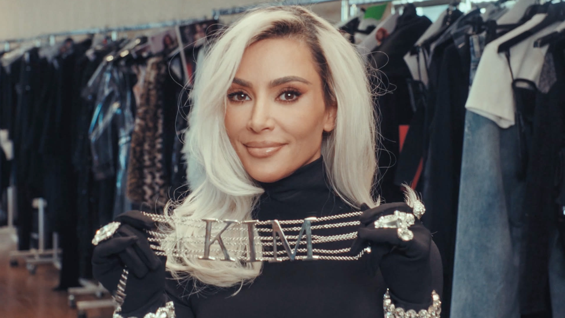 Watch Kim Kardashian Takes Vogue Behind the Scenes of Her Dolce ...