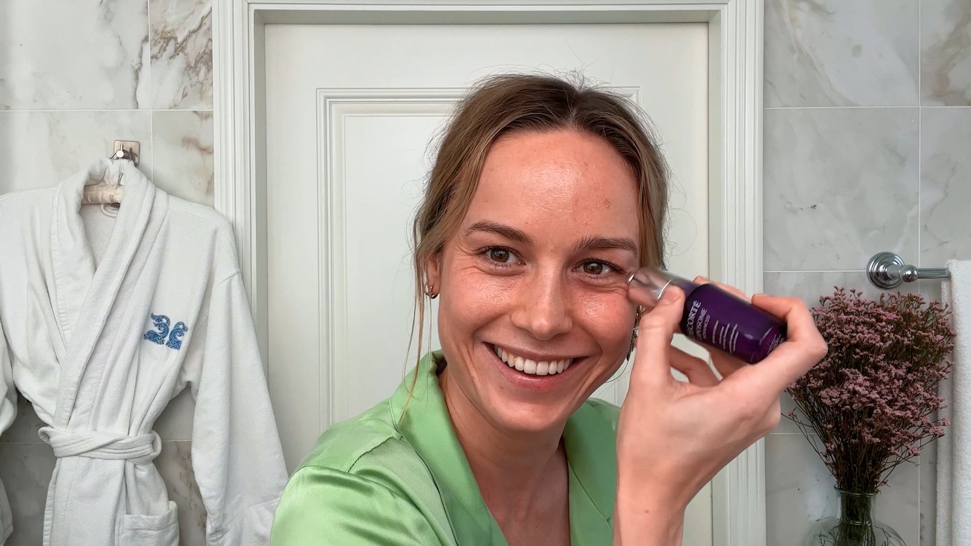 Watch Brie Larson’s Easy Everyday Beauty Routine | Beauty Secrets | Vogue