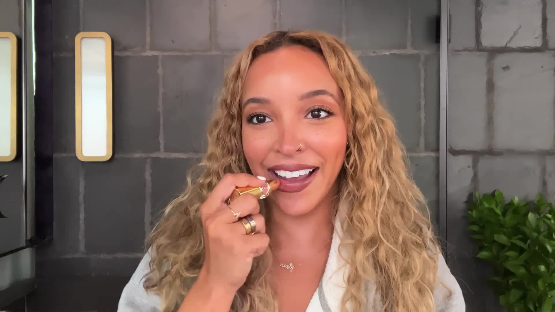 Watch Tinashe’s ‘Nasty’ Y2K Inspired Lip Look | Beauty Secrets | Vogue