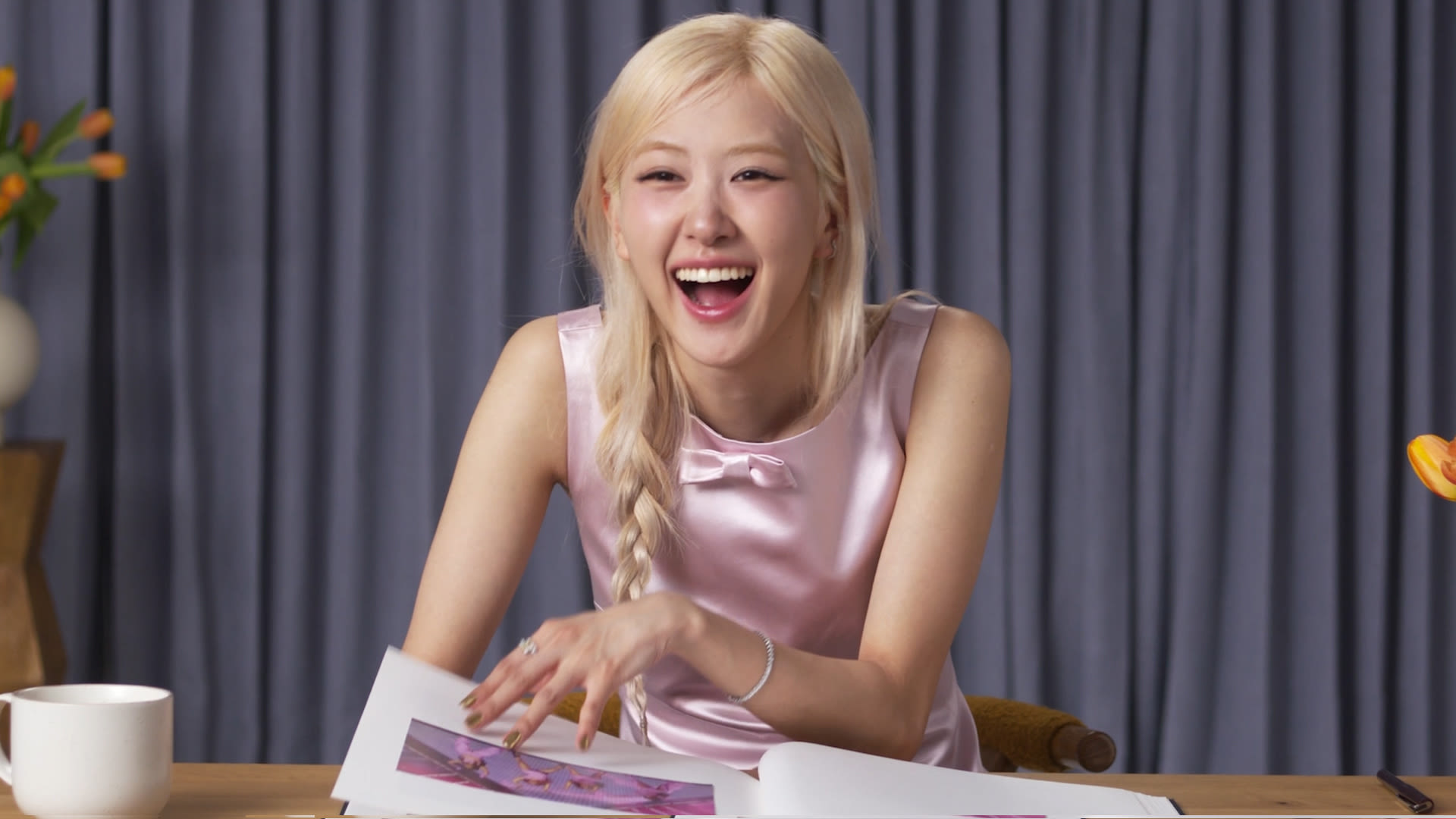 Watch Rosé on her Most Iconic Blackpink Tour Outfits, Her First Met ...