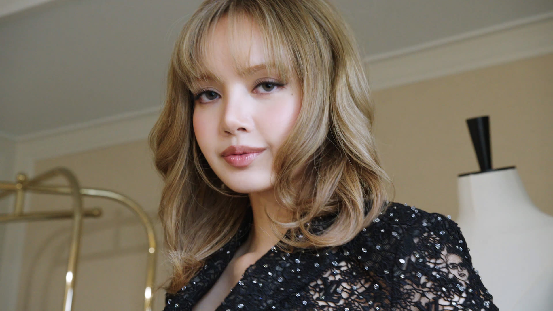 Watch Inside Lisa's First Met Gala Look | The Final Fitting | Vogue