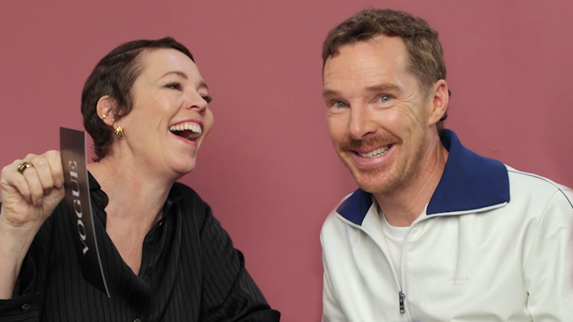 Watch Olivia Colman and Benedict Cumberbatch Talk Karaoke and Injuring Themselves at Work in the ...