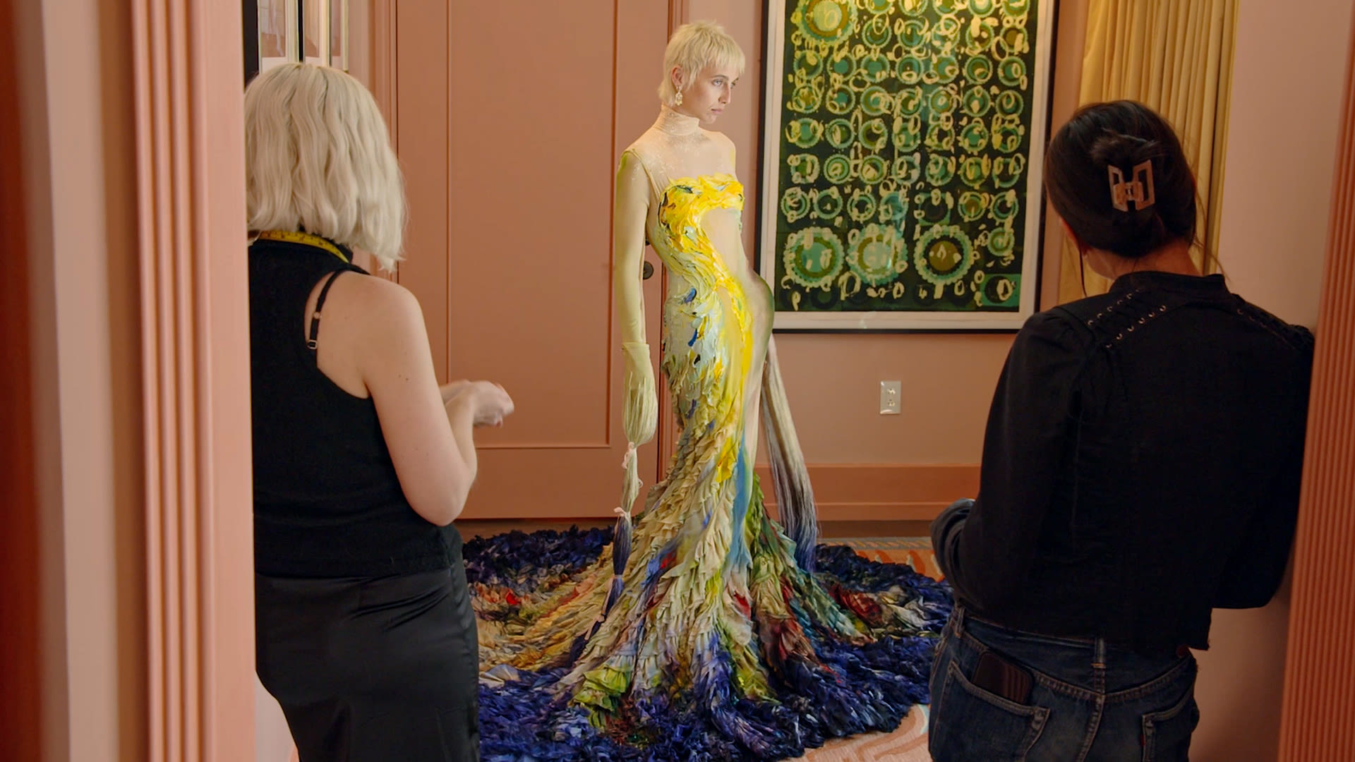 Watch Emma Chamberlain’s Body Is a Canvas at The Met Gala 2026 | Vogue