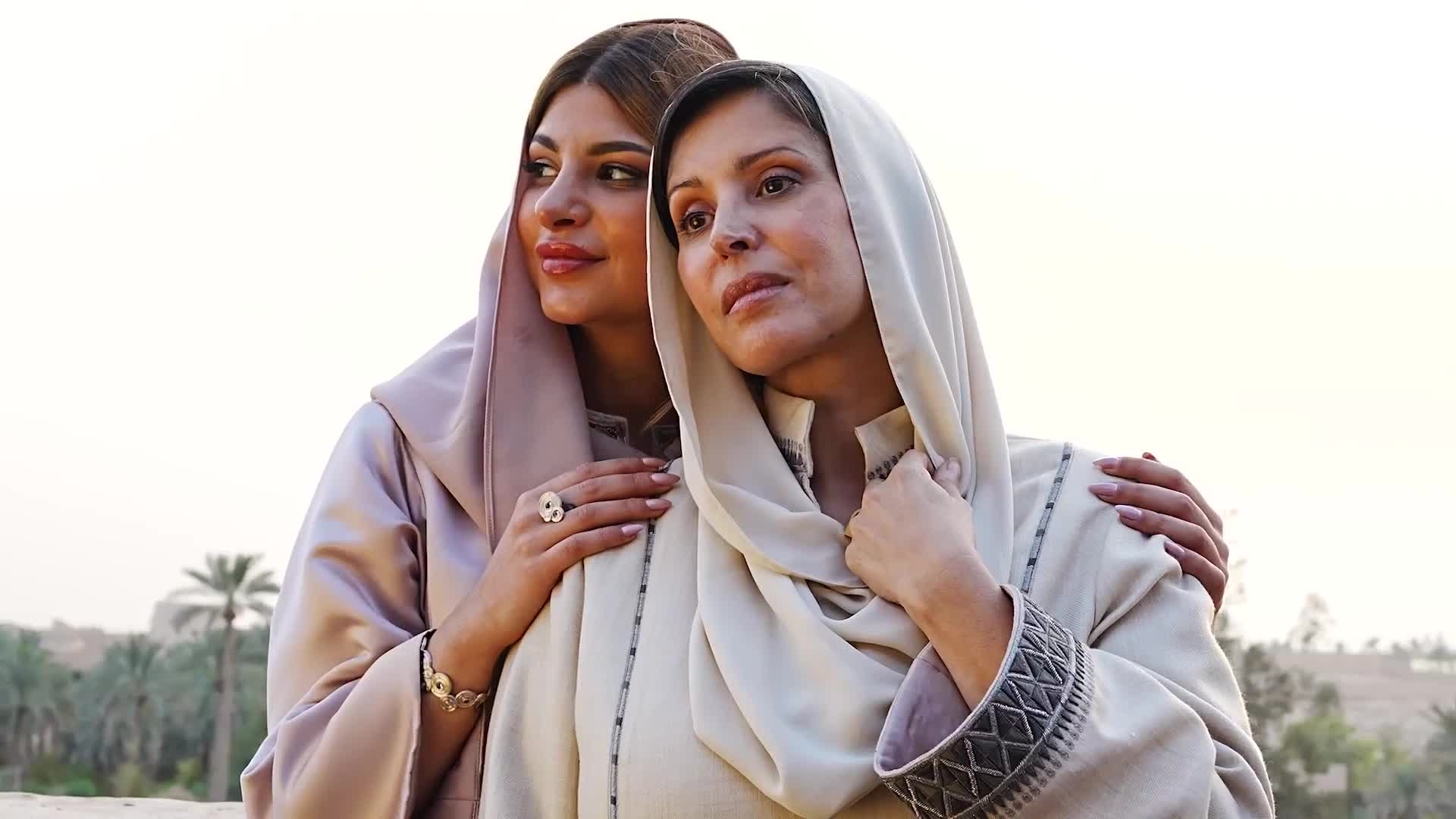 Watch HRH Princess Nourah Al Faisal Al Saud and HRH Princess Abeer Al ...