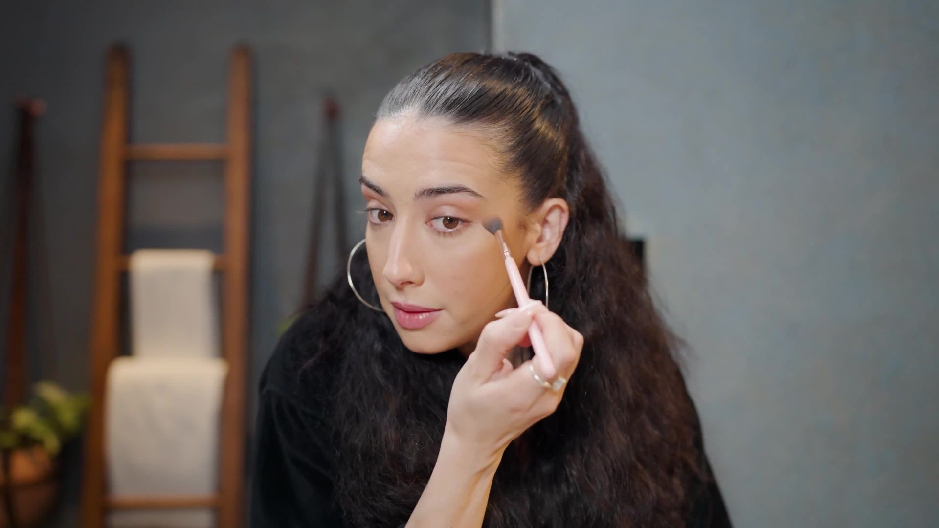 Watch Singer Naïka Shares Her Secret to a Perfect Red Lip | Beauty ...